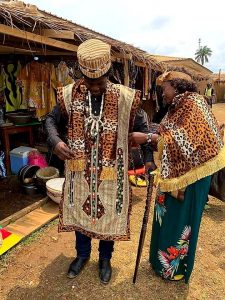 Tissu traditionnel Beti : Obom ou tissu traditionnel Ekang